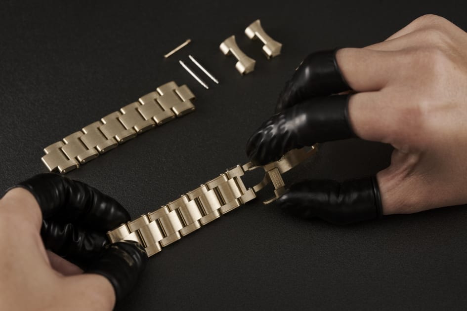 Dissecting the Details of Tudor’s Bronze Bracelet