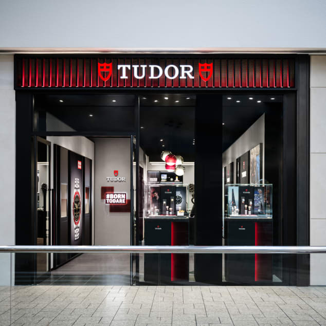 ‭Tudor Boutique Hyde Park‬ - United States | Official TUDOR watch ...