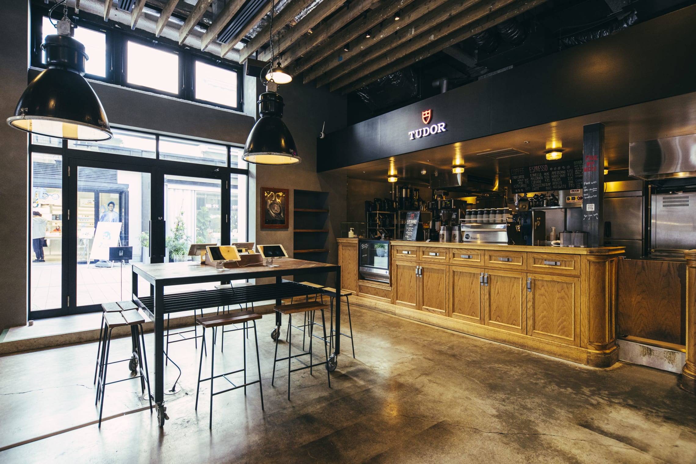 New TUDOR Pop-Up Showroom Brings the Daring Vibes to Tokyo